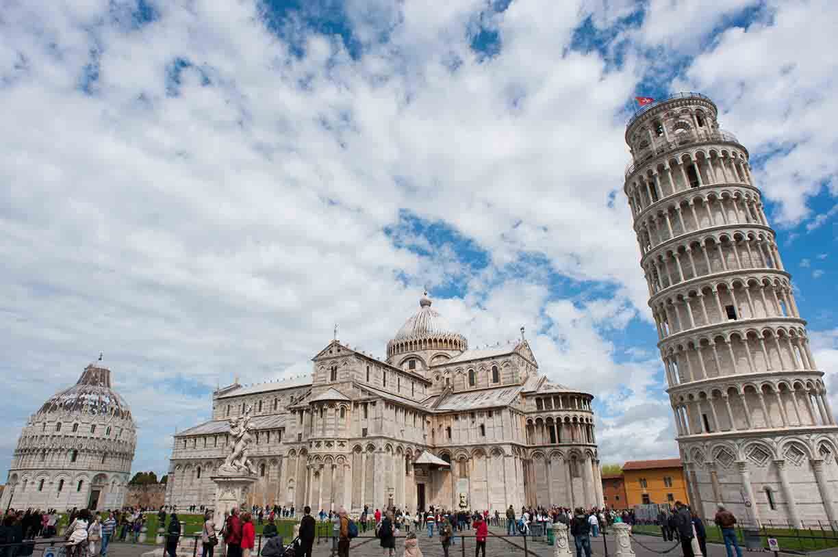 Plaza del Duomo din Pisa, obiective turistice de vizitat in Pisa